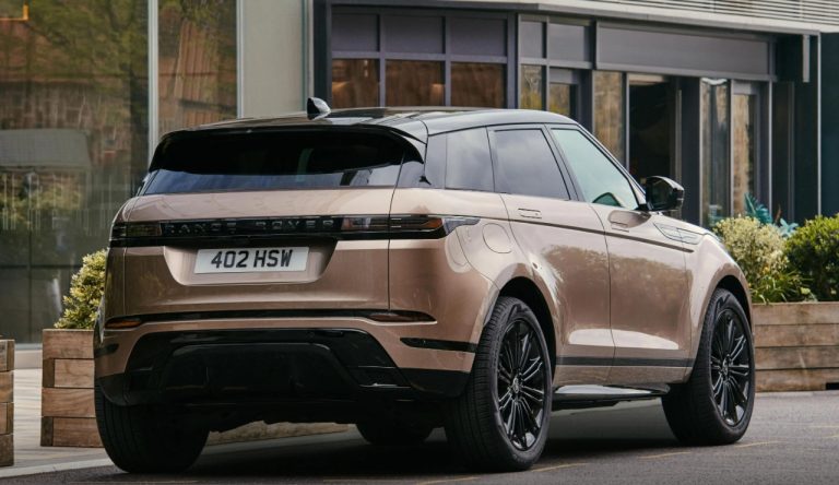 The Evolution of Minimalism: The 2024 Range Rover Evoque's Reductive ...