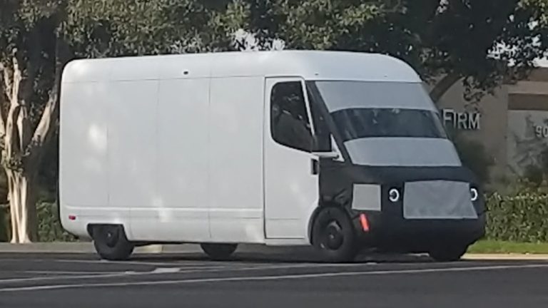 Rivian Liberates its Electric Commercial Delivery Vans from Exclusive ...