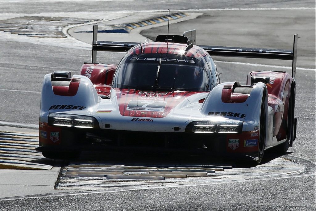 Previous winners and F1 drivers vying in Daytona 24 Hours race - DAX Street
