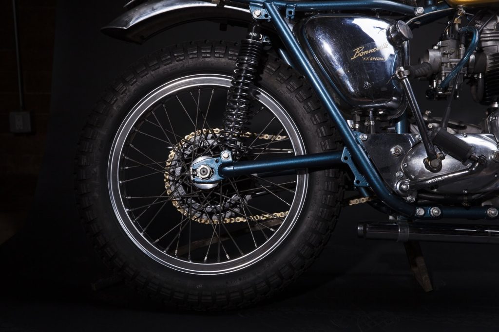 Hello Engine's Vintage Motorcycle Magic: Triumph Bonneville ...