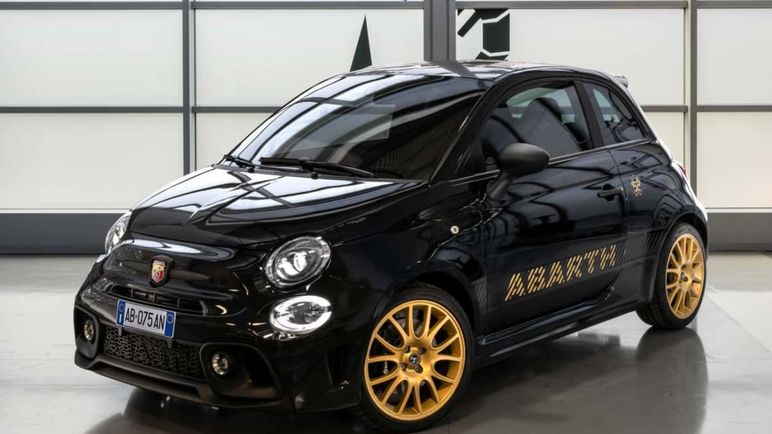 Limited Edition Abarth 695 75° Anniversario: Gold Wheels and Iconic Stacked Exhaust Tips - DAX ...