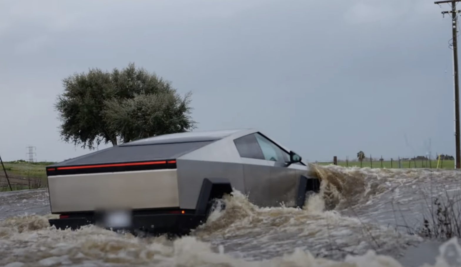 Tesla Cybertruck's Water Capabilities Examined: Floating Myth or ...