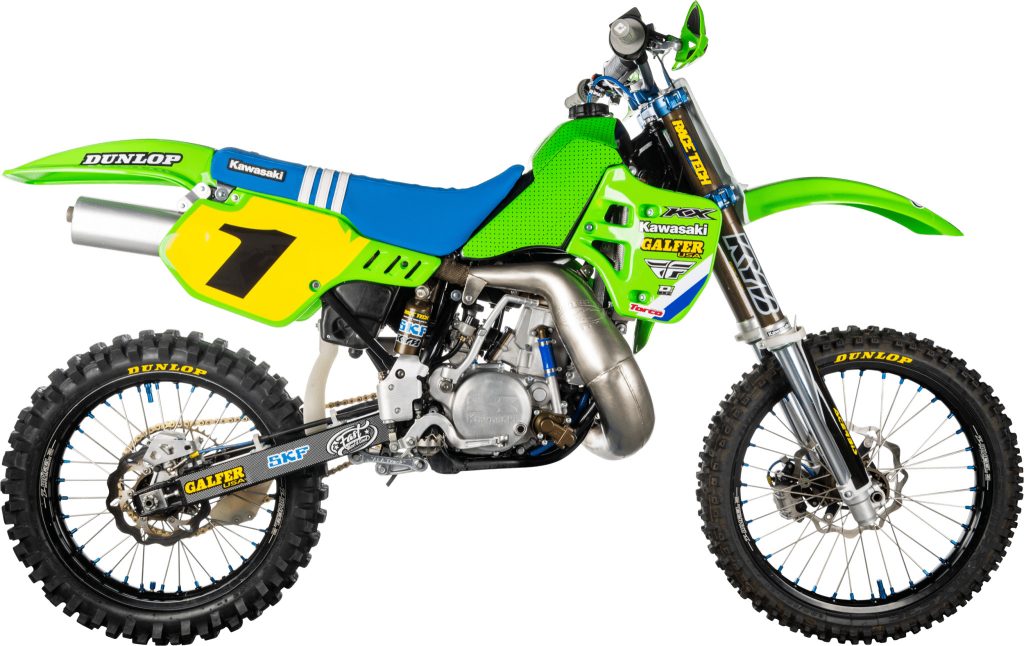 Victorious KX500: Two-Stroke Tuesday's Beast Mastera - DAX Street