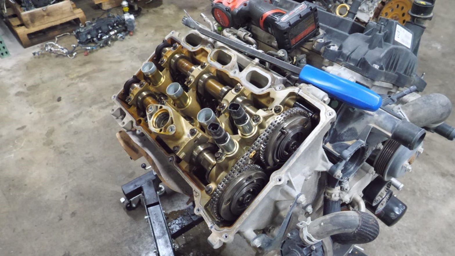 Engine Exposed: Unraveling the Mystery Behind Massive Failure in Ford ...