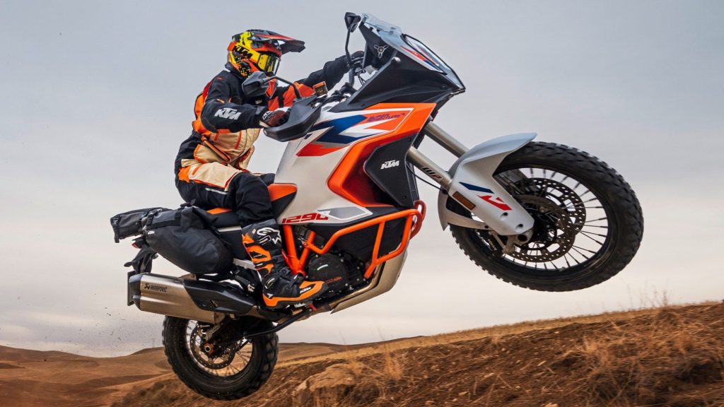 Reviewing the All-New 2024 KTM 1290 Super Adventure: Elevating ...