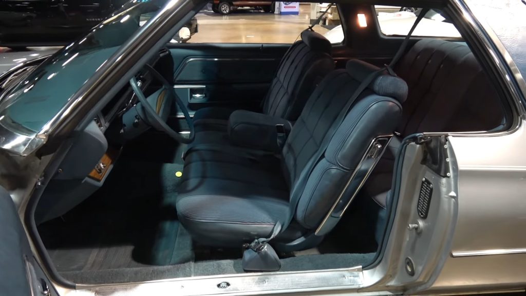 Buick Legacy: Iconic 455 V8 Engine and Classic LeSabre - DAX Street