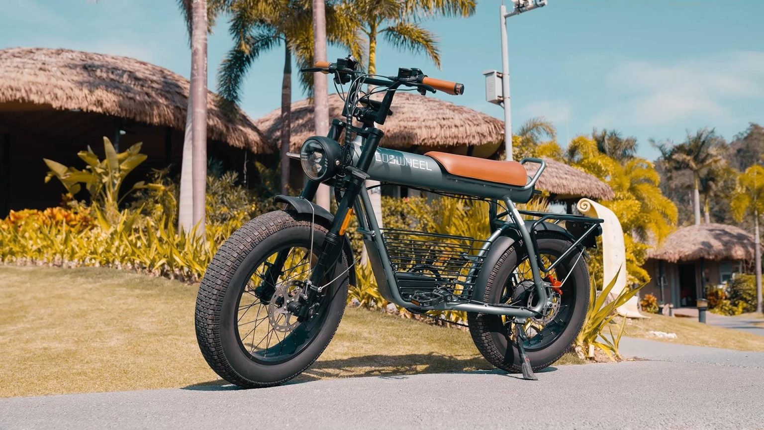 Coswheel's CT20 & CT20S: Retro E-Bikes for Modern Commuters - DAX Street