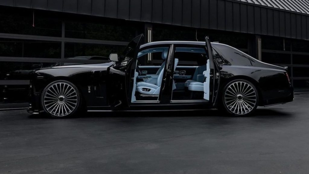 Customized Rolls-Royce Phantom: Luxury Enhancements and Aesthetic ...