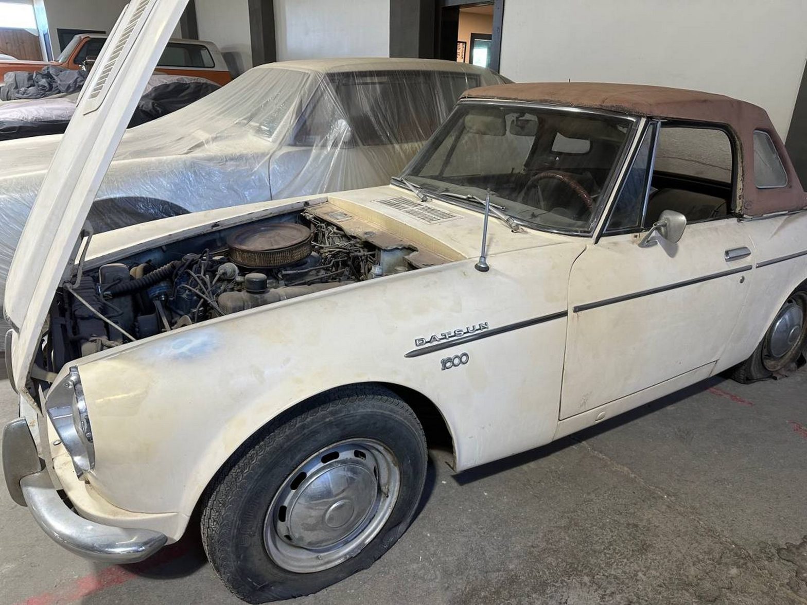 Datsun Fairlady 1600 Engine Swap: Classic Charm, Modern Power - DAX Street