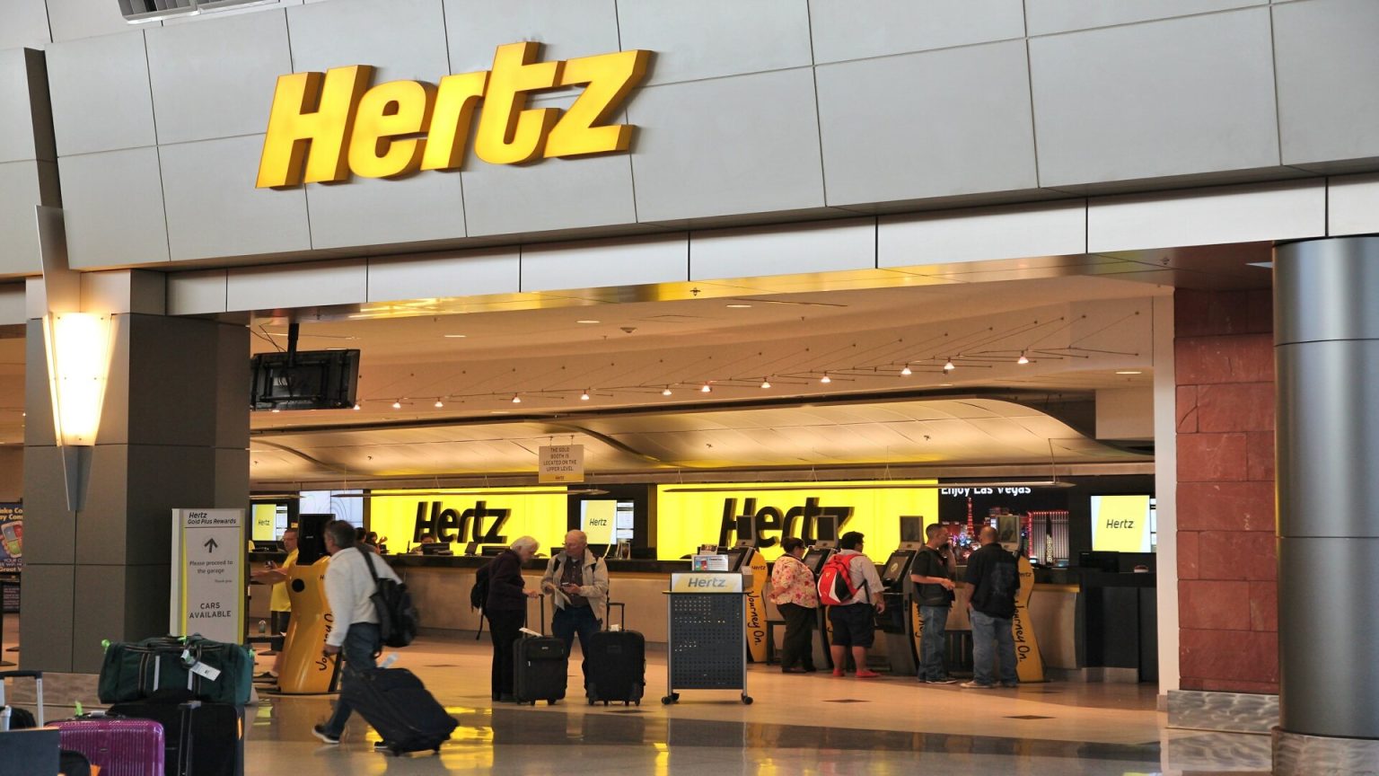 Hertz CEO Steps Down Amid Fallout From Failed Electric Car Venture ...