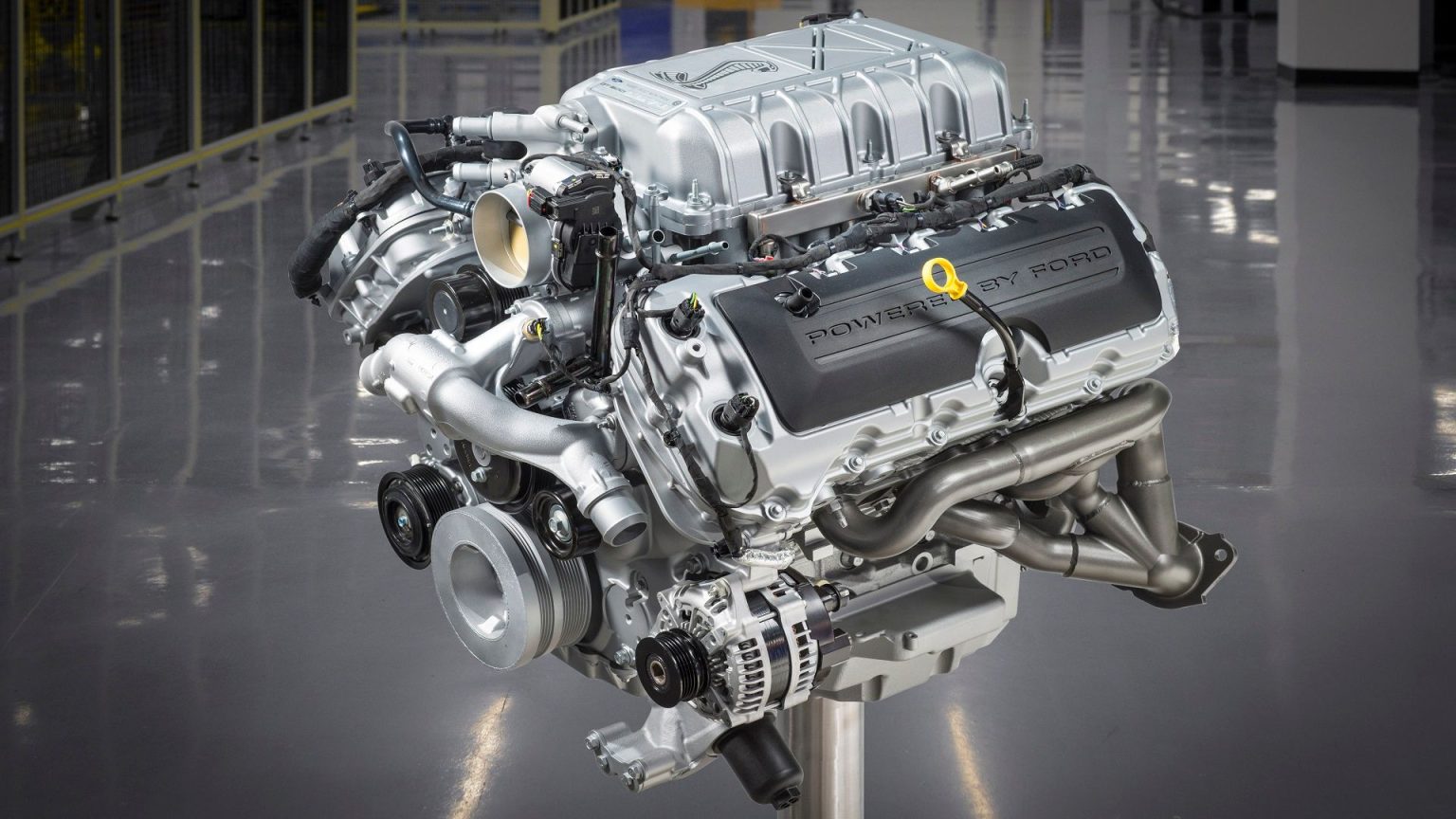 The Most Powerful Ford Engine In The World: Predator V8 - DAX Street