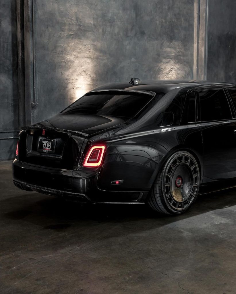 Mansory's Rolls-Royce Phantom: Subtle Luxury Customization - DAX Street