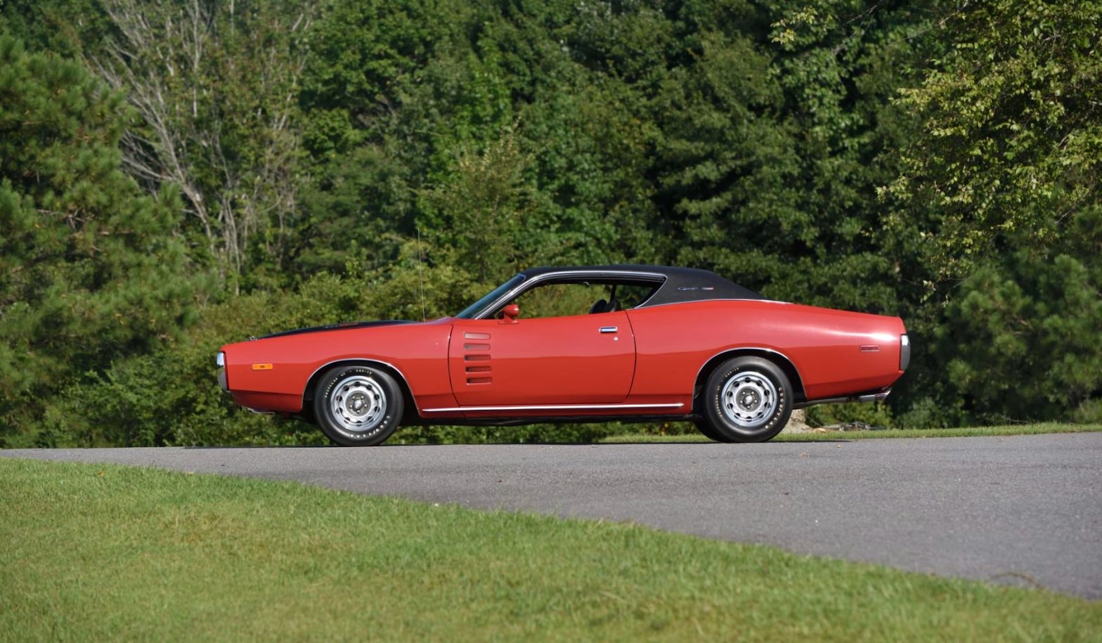 Restoring the 1972 Dodge Charger Rallye: Resurrecting Muscle Car Glory ...