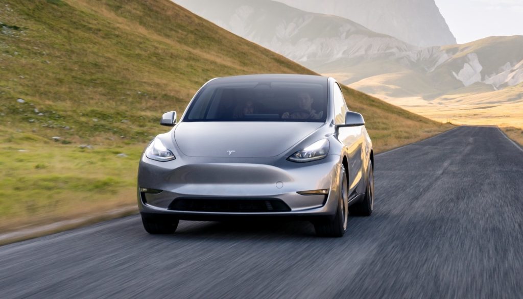 Tesla Model Y Long Range RWD: Game-Changing Efficiency and Range - DAX ...