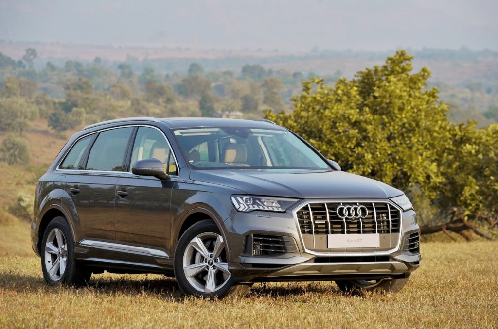 Audi Introduces Two New PHEV Powertrains for European Q7 and Q8 Models - DAX Street