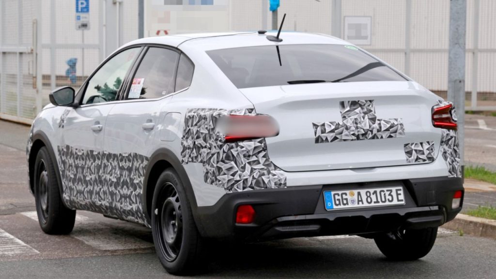 Stellantis' Electric Drive: Citroen e-C4 X Facelift Revealed - DAX Street