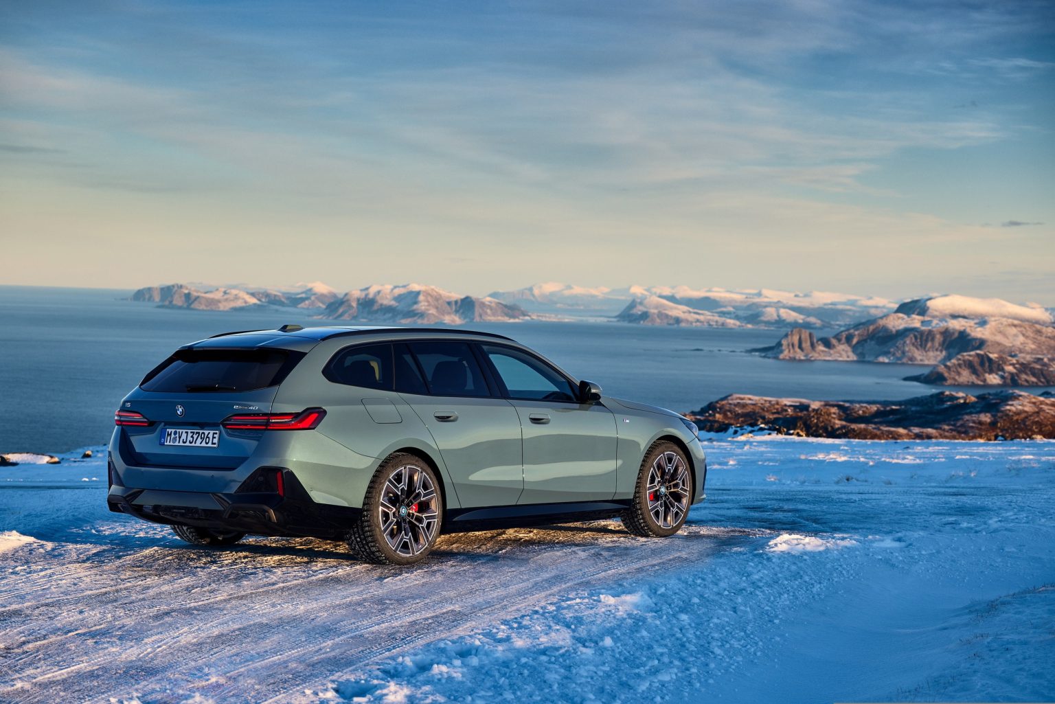 10 Most Classy Luxury Sedans That Command Attention and Status - DAX Street