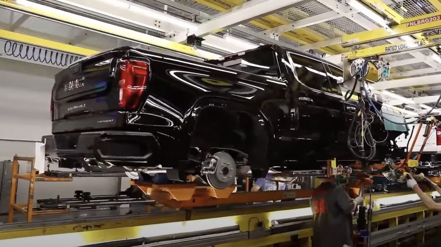 Inside GM's Fort Wayne Plant: Crafting Chevrolet Silverados & GMC ...