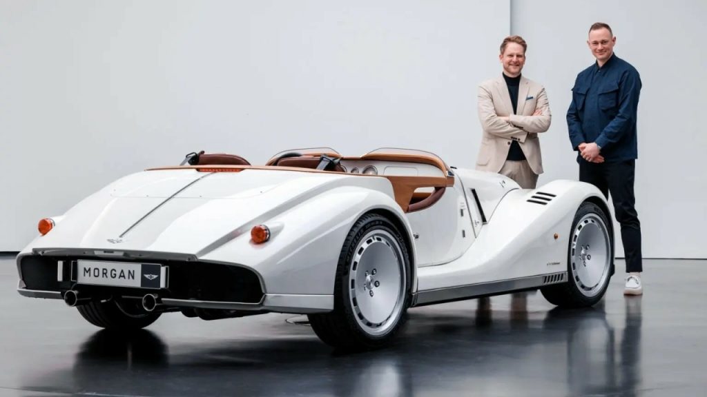 Morgan And Pininfarina Reveal Limited-Edition Midsummer Barchetta - DAX ...