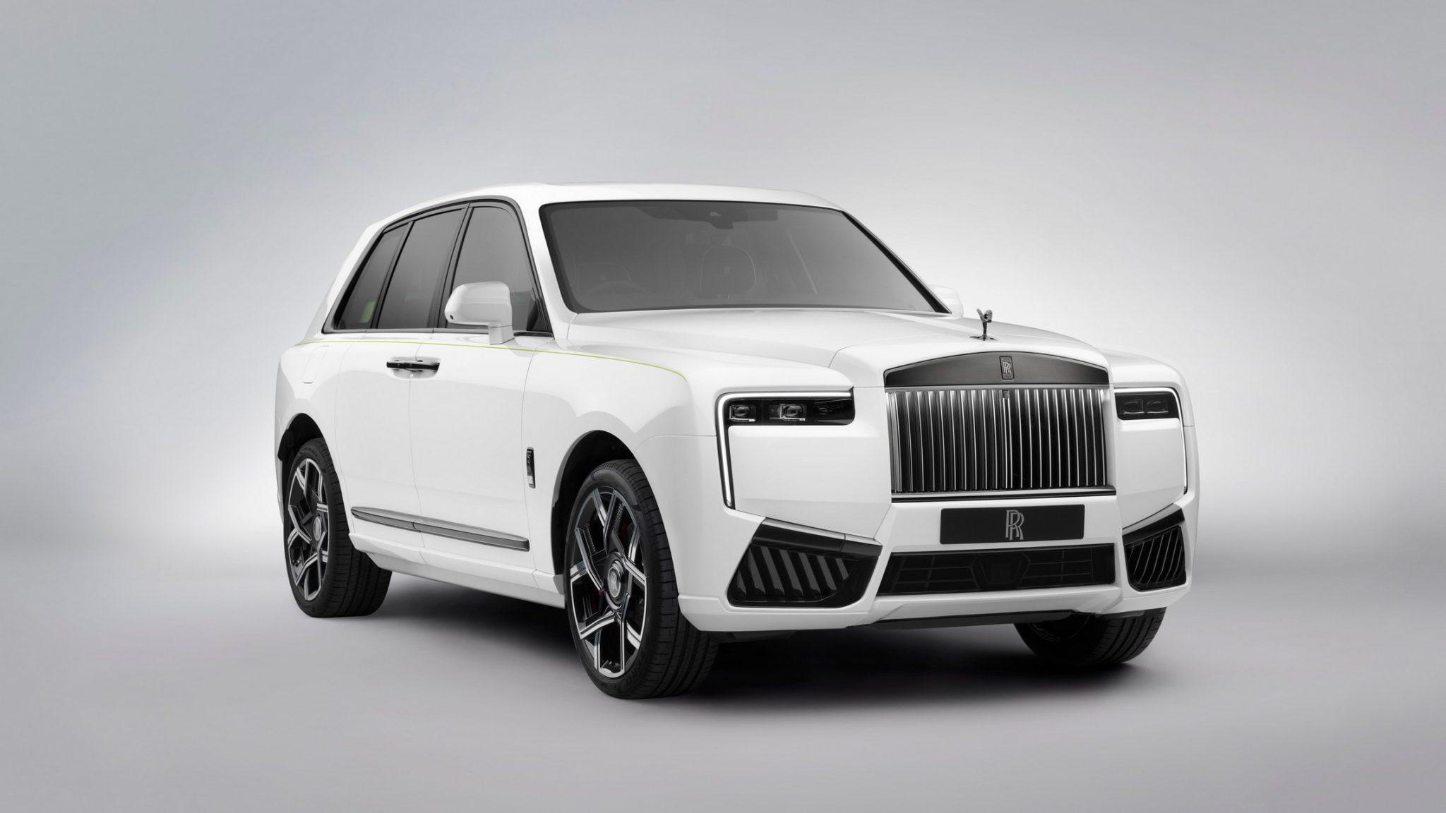 Rolls-Royce Cullinan Series II: Subtle Luxury with Enhanced Features ...