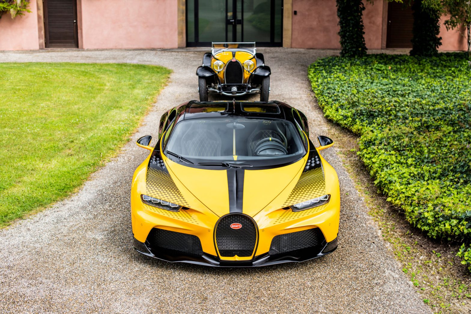 Bugatti Reveals Special Chiron '55 1 Of 1' to Honor Inaugural Super ...