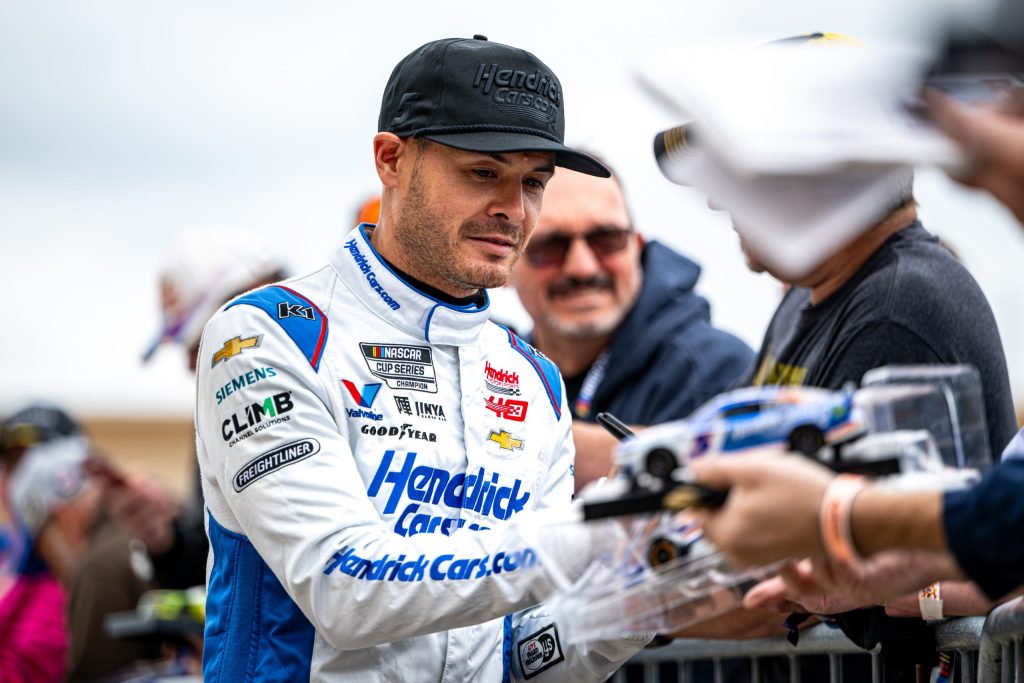 Larson Claims Victory Over Buescher in Thrilling Kansas NASCAR Cup Race ...