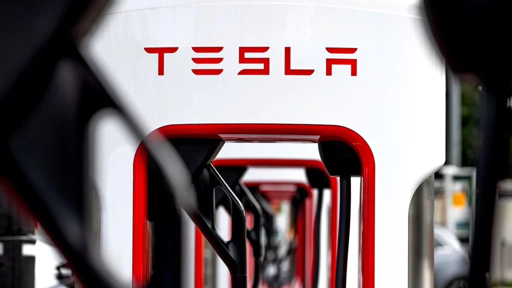 Tesla to Continue Supercharging Network Expansion Despite Team Changes ...