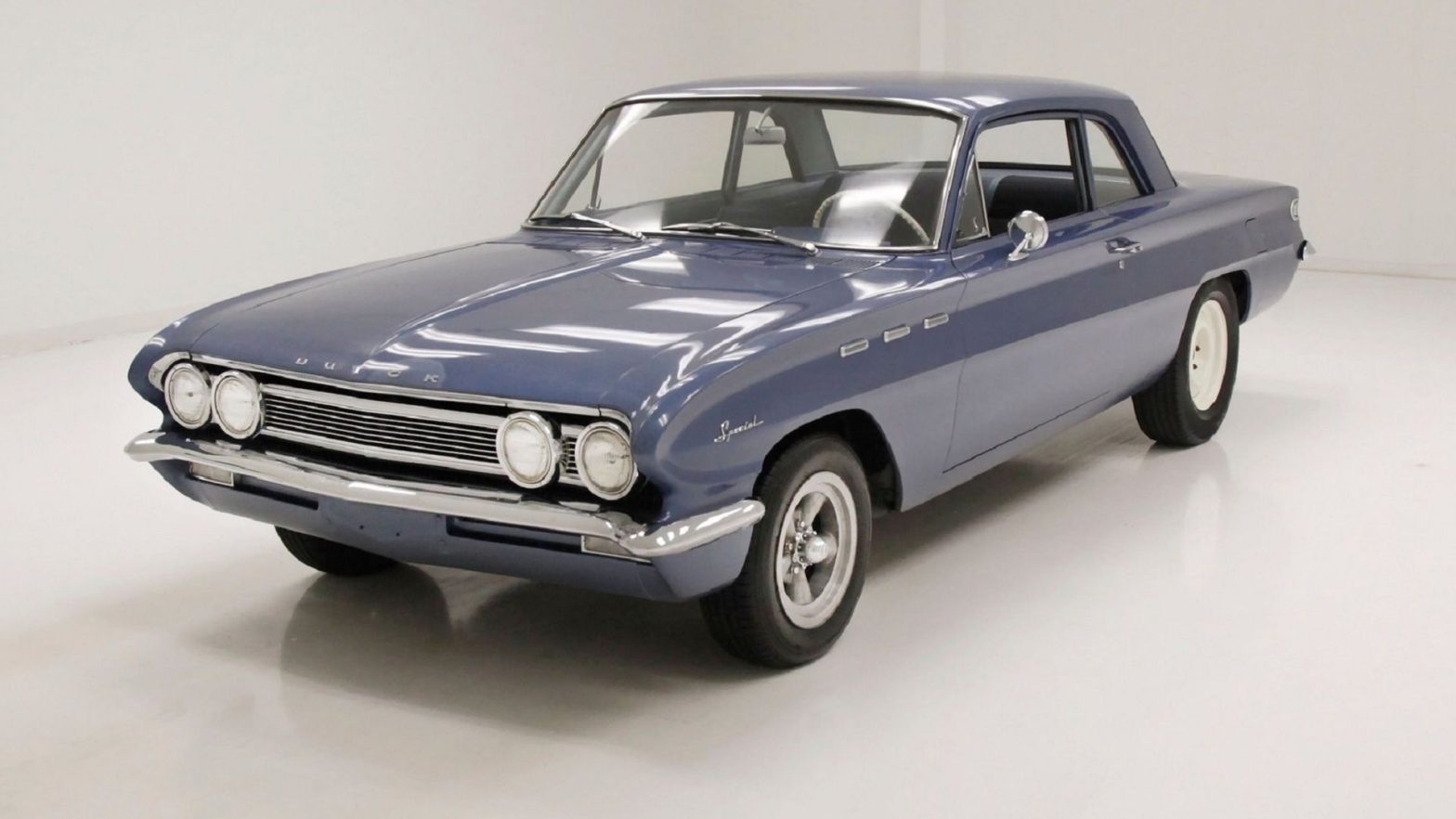 The Featherweight Powerhouse: The 1960 Buick Aluminum 215 V8 - DAX Street