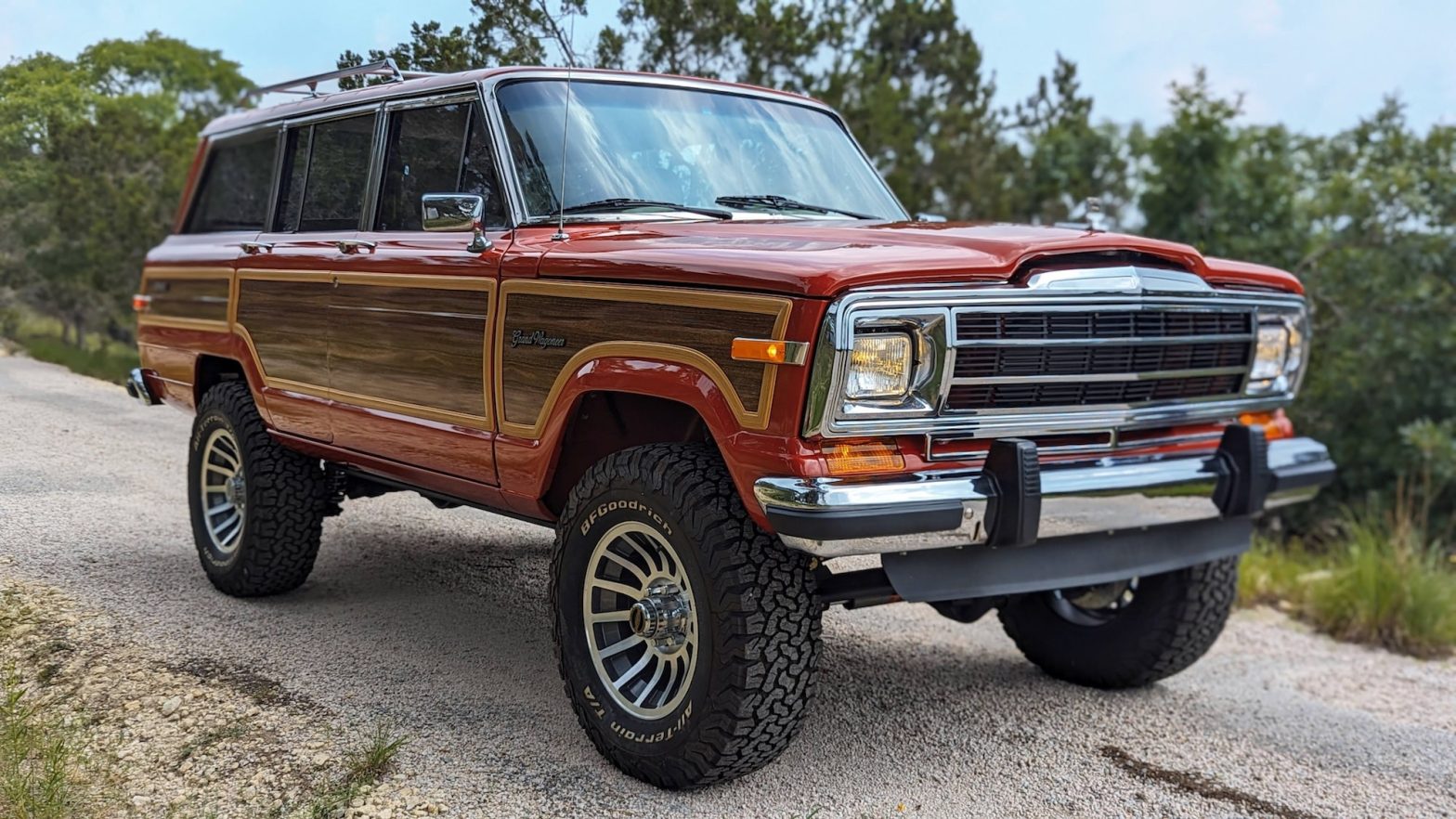 1988 Jeep Grand Wagoneer Restored with 807 HP HEMI Hellcat Engine by ...