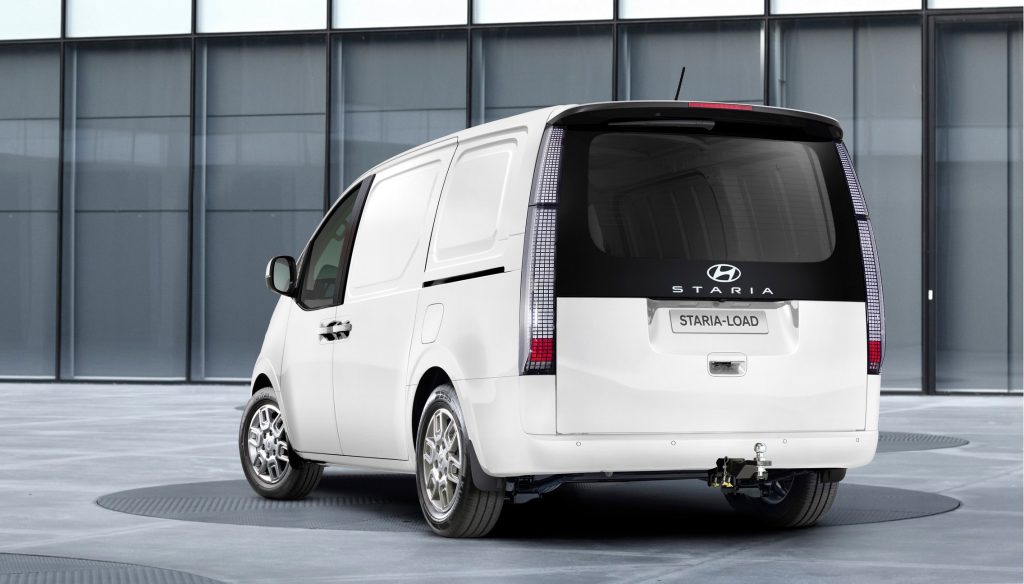 2025 Hyundai Staria Updated: New Badges, USB-C Ports, and 5-Star Safety ...