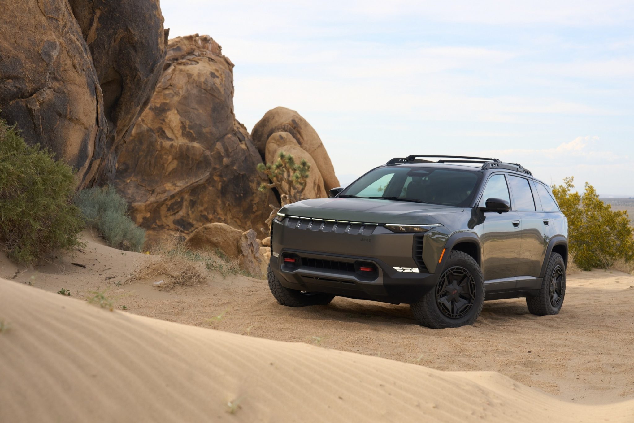 Jeep Wagoneer S Trailhawk Concept: Off-Road Electrification Redefined - DAX Street