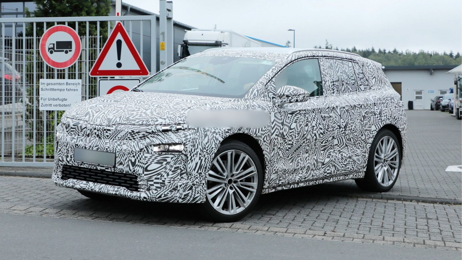 Skoda Elroq EV: New Electric Crossover to Rival Ford Explorer EV - DAX ...