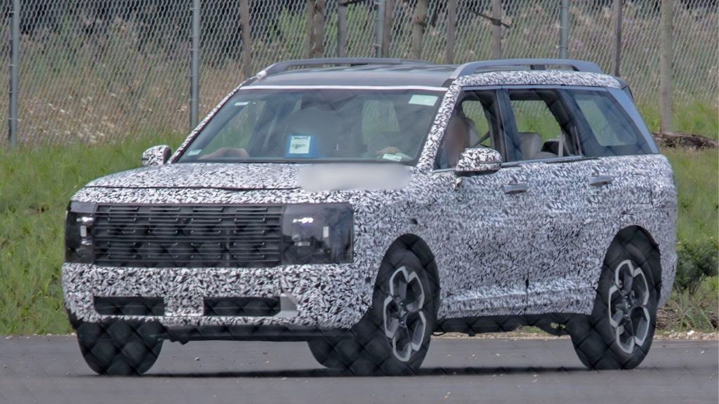 Next-Generation 2026 Hyundai Palisade Spotted Testing: Bold New Design ...