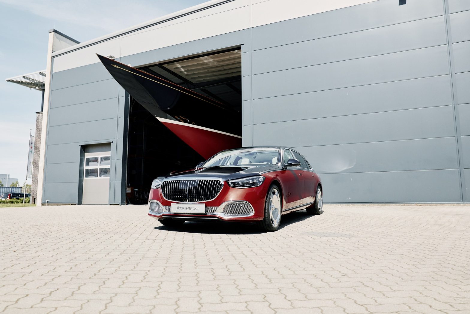 Bespoke Mercedes-Maybach S-Class Inspired by Legendary Racing Yacht ...