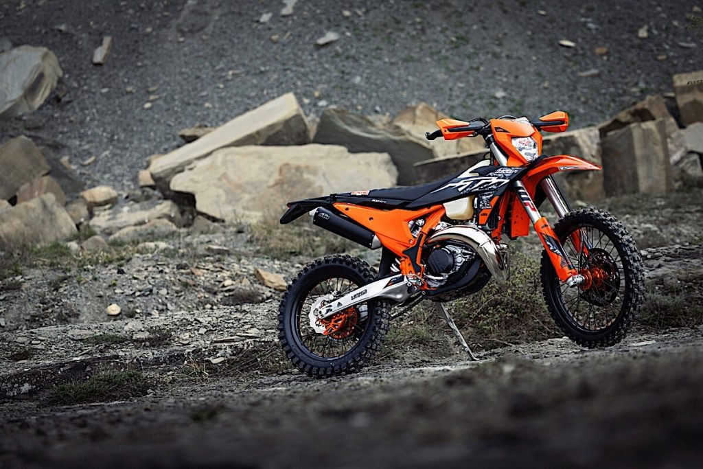 KTM 300 EXC Hardenduro: The Ultimate Machine for Brutal Terrain and ...