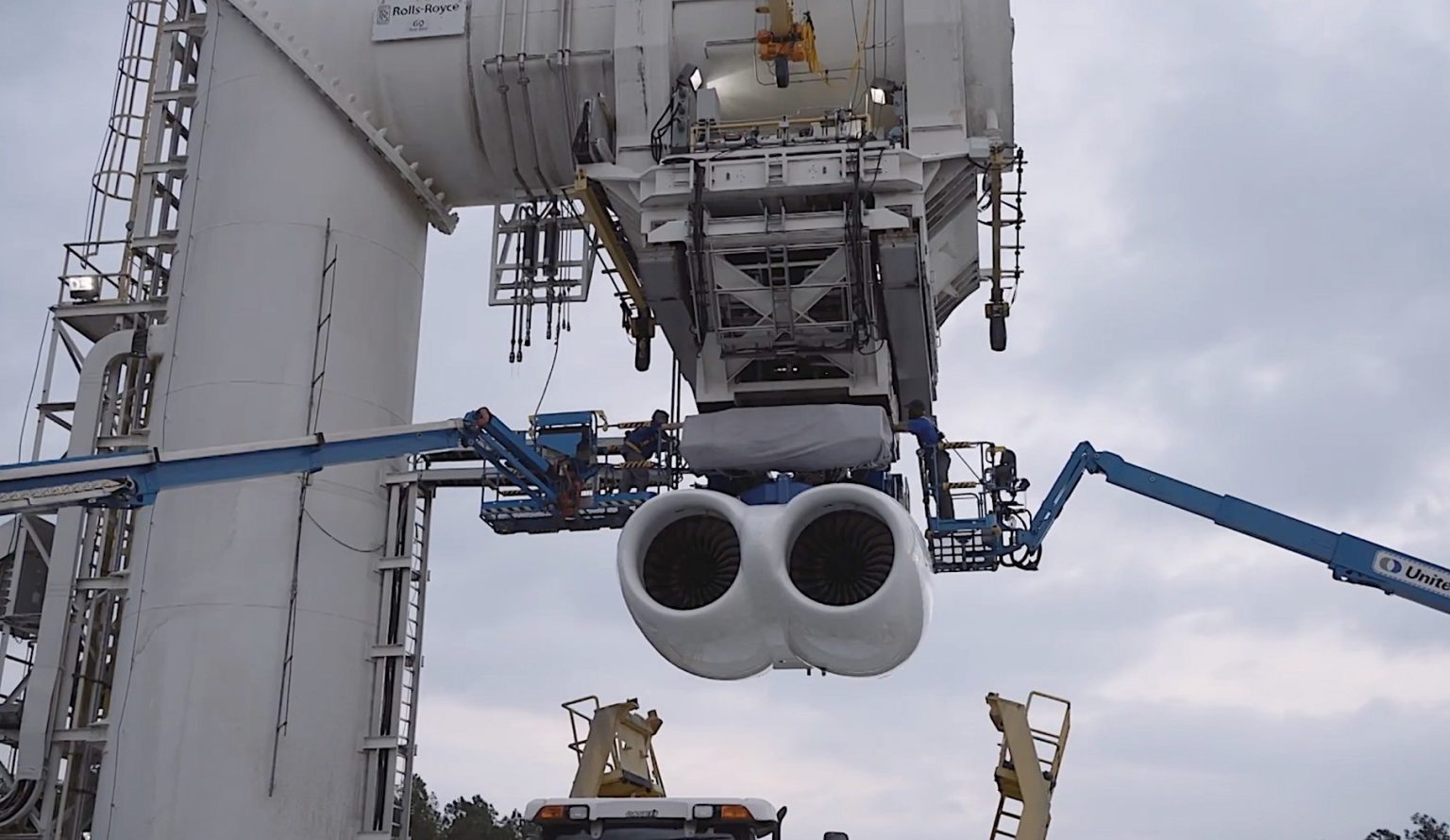 B-52 Stratofortress Modernization: Rolls-Royce F130 Engine Upgrade and ...