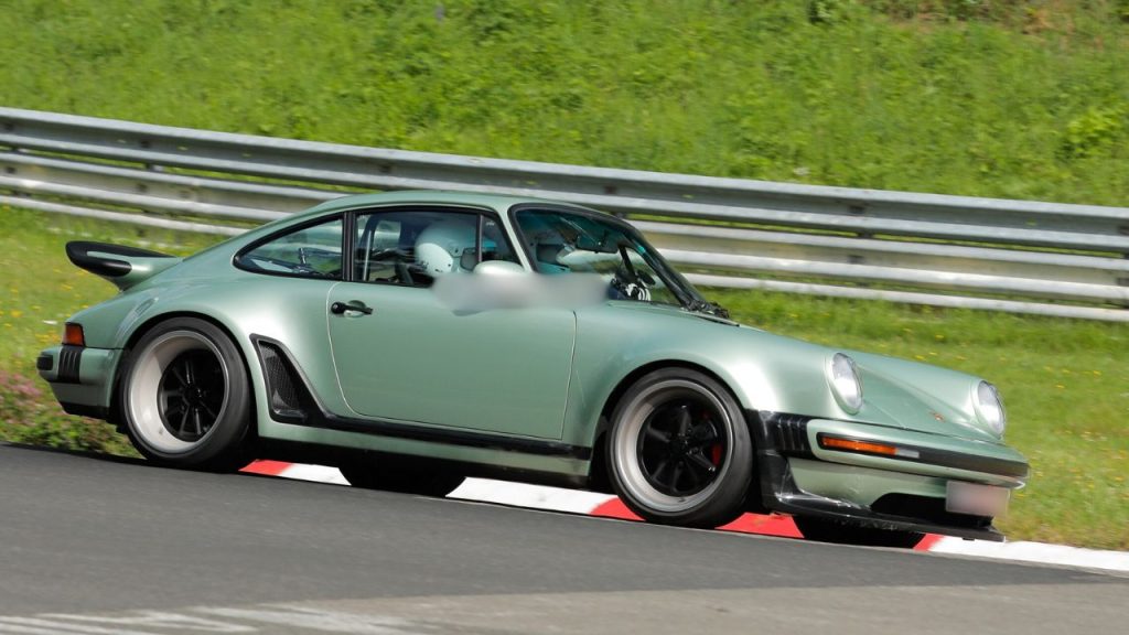 Singer Reimagines the Porsche 930 Turbo: A Perfect Blend of Classic ...
