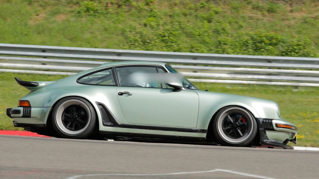 Singer Reimagines the Porsche 930 Turbo: A Perfect Blend of Classic ...