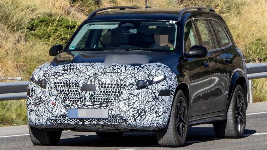 Mercedes-Benz GLS-Class SUV Set for Major Redesign with Electrification ...