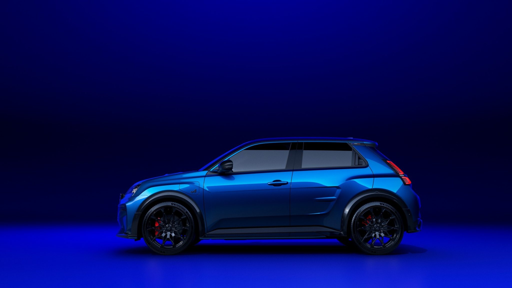 Alpine to Reveal A390_β Electric Crossover Concept with Advanced ...