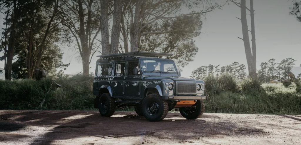 Arksen D110e: Electric Land Rover Defender 110 Conversion Blends ...