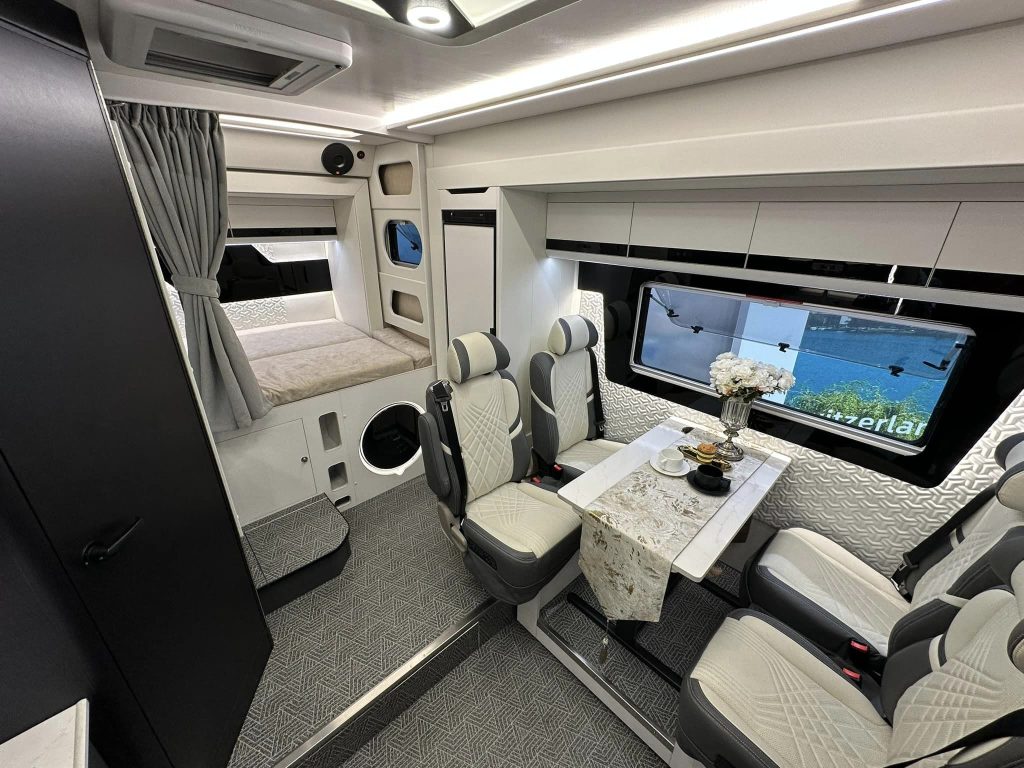 Deddle RV E-Pro Max: Compact Luxury RV with Advanced Off Grid Features ...