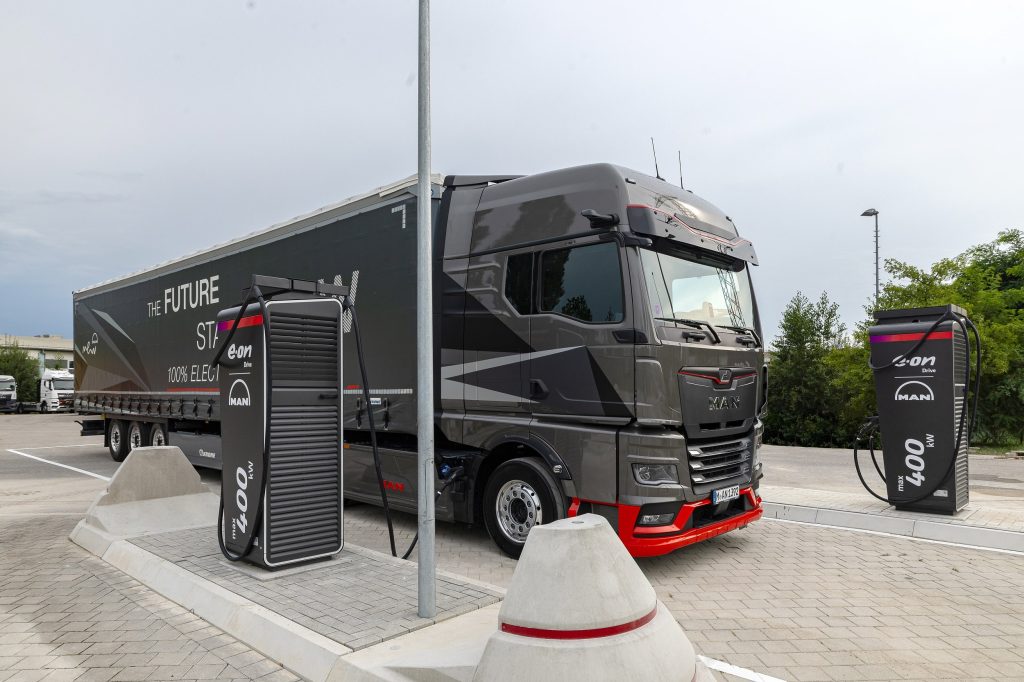 Overcoming Challenges in Electric Truck Adoption with Improved Battery ...