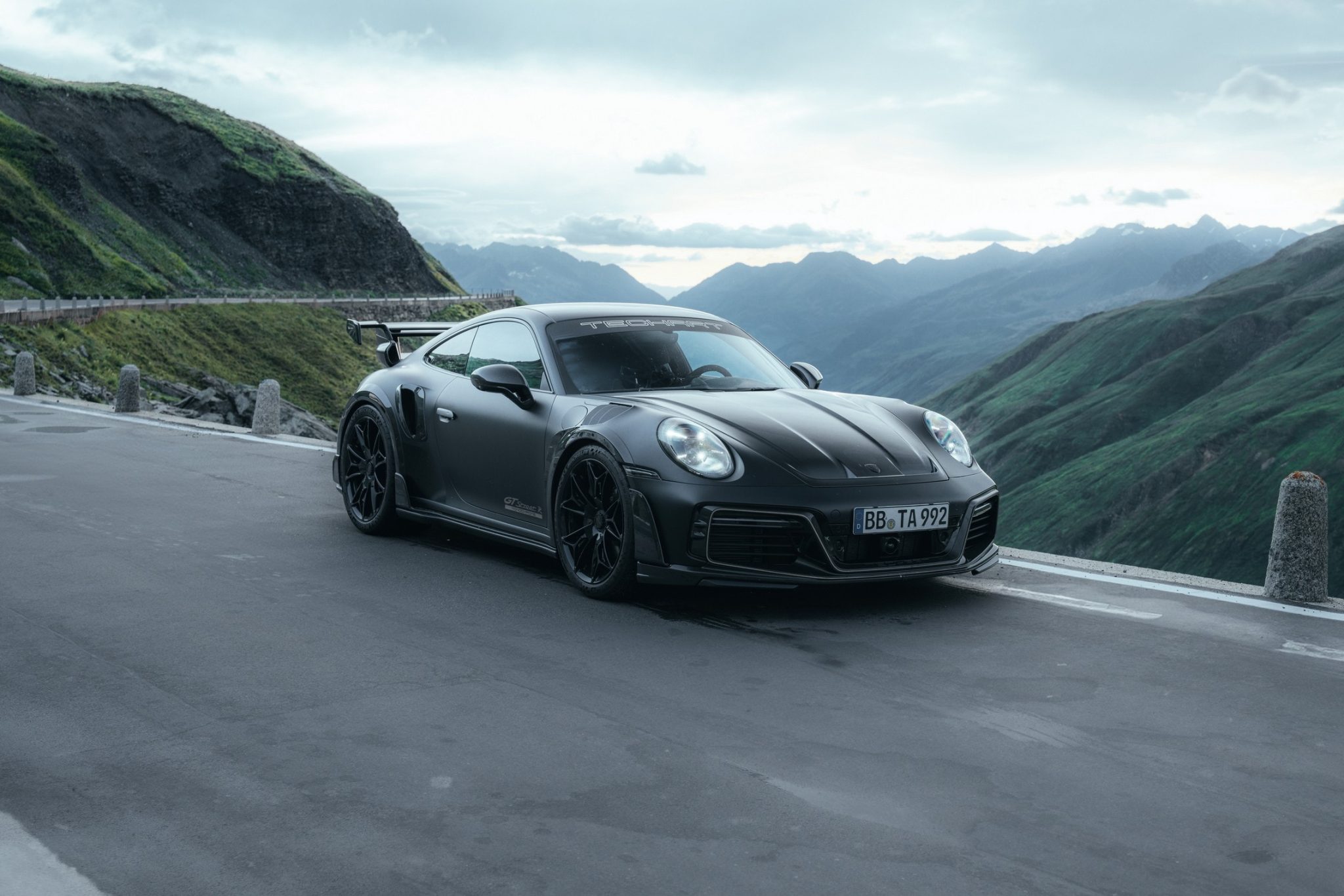 Techart GTstreet R Monochrome Amplifies Porsche 911 Turbo S with 810HP ...