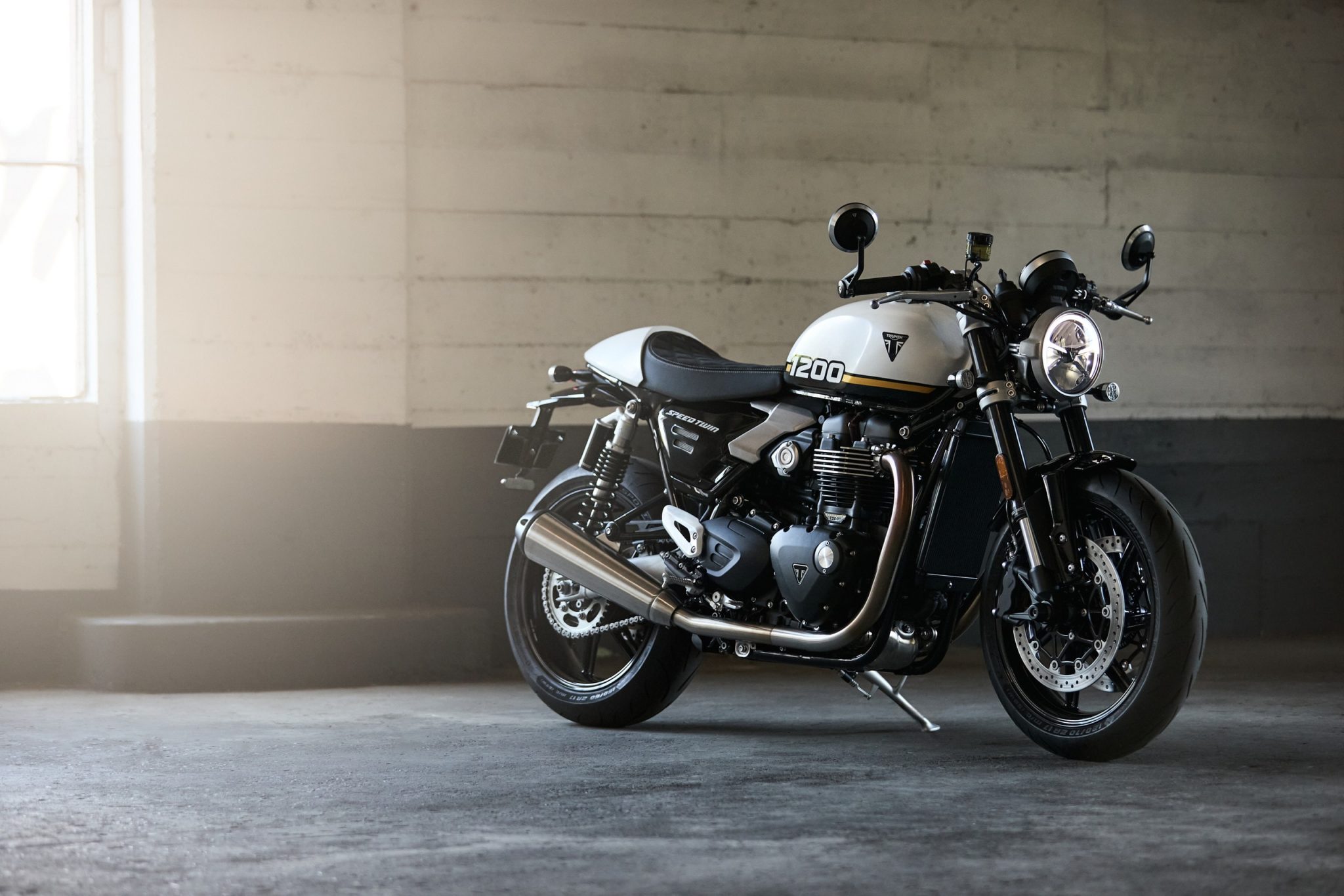 2025 Triumph Speed Twin 1200 and RS Reveal New Power Upgrades Advanced ...
