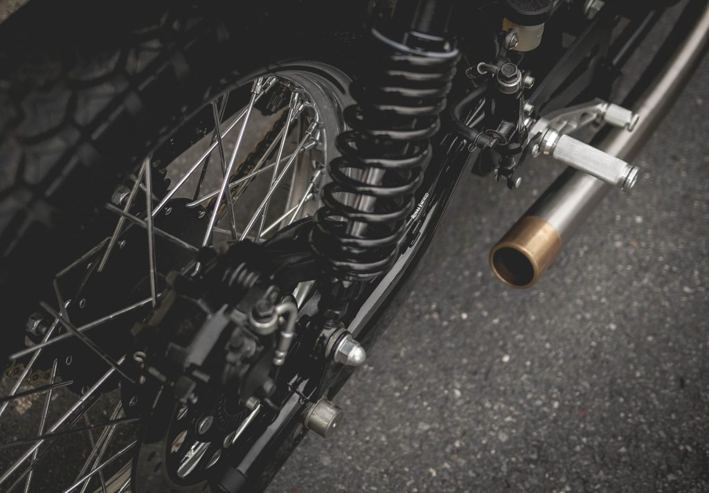 Royal Enfield Zeus Custom Khun: Transforming the Meteor 350 into a Cafe ...