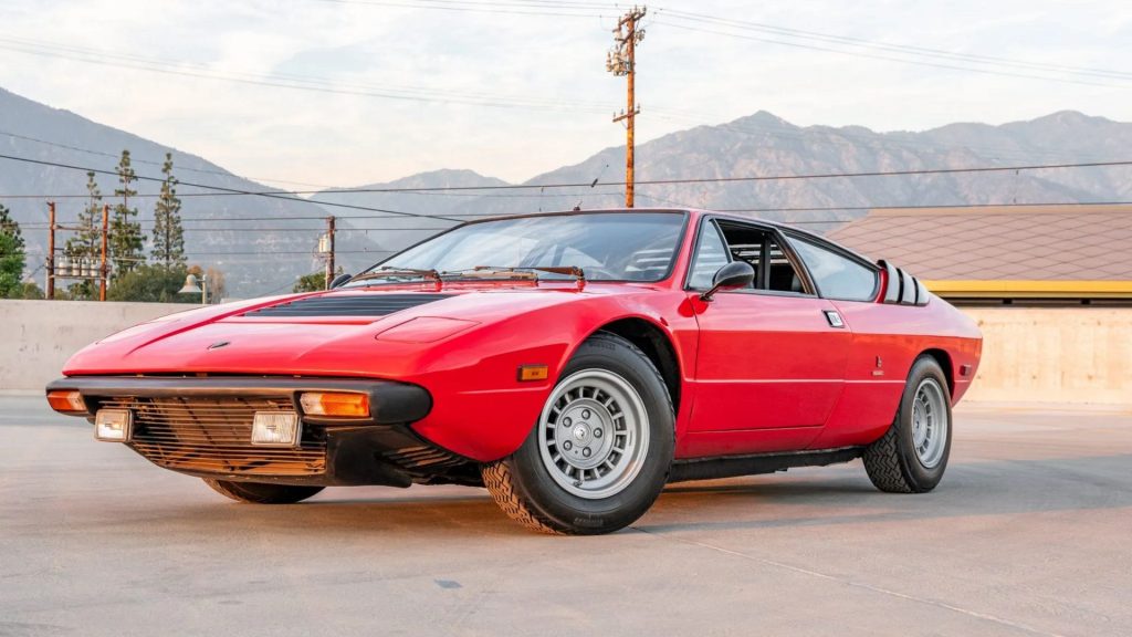 Uncovering the Rarest V8 Engine from the '70s Era - DAX Street
