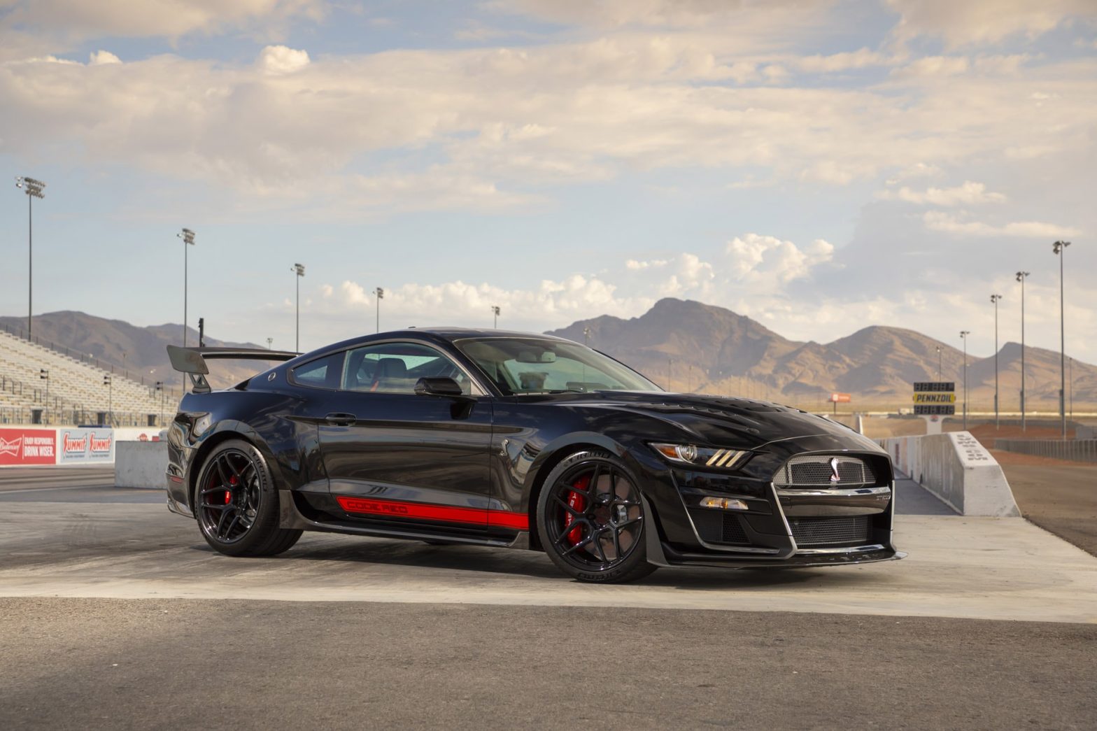 Shelby Mustang CODE RED Breaks Quarter Mile Record with 1,300HP 5.2L V8 ...
