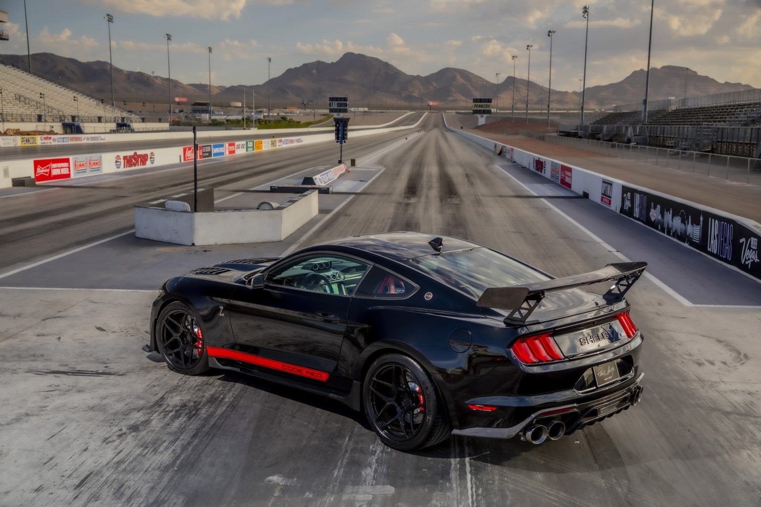 Shelby Mustang CODE RED Breaks Quarter Mile Record with 1,300HP 5.2L V8 ...