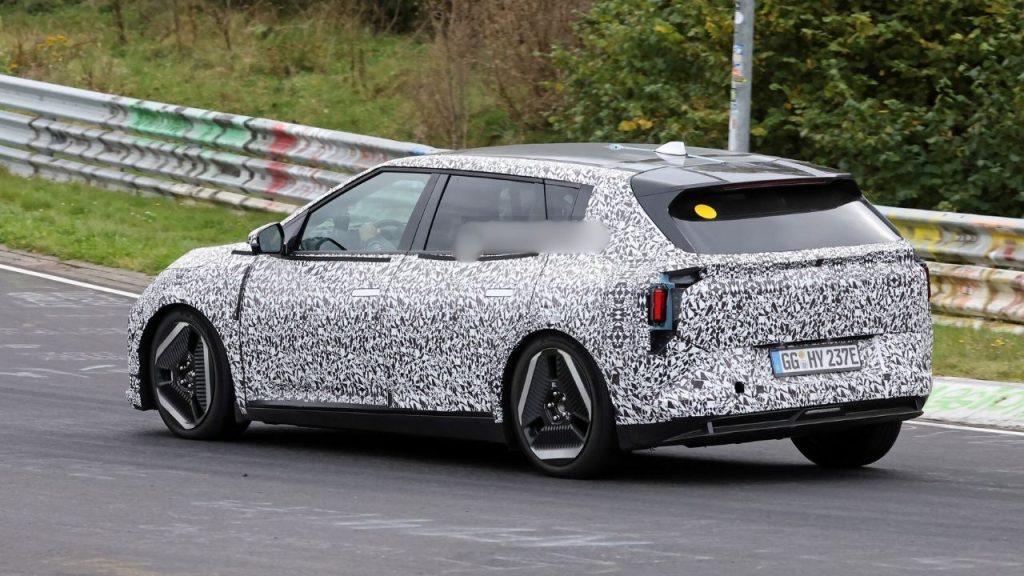 Kia EV4 Hatchback: Spied Testing at Nürburgring with Enhanced Design ...